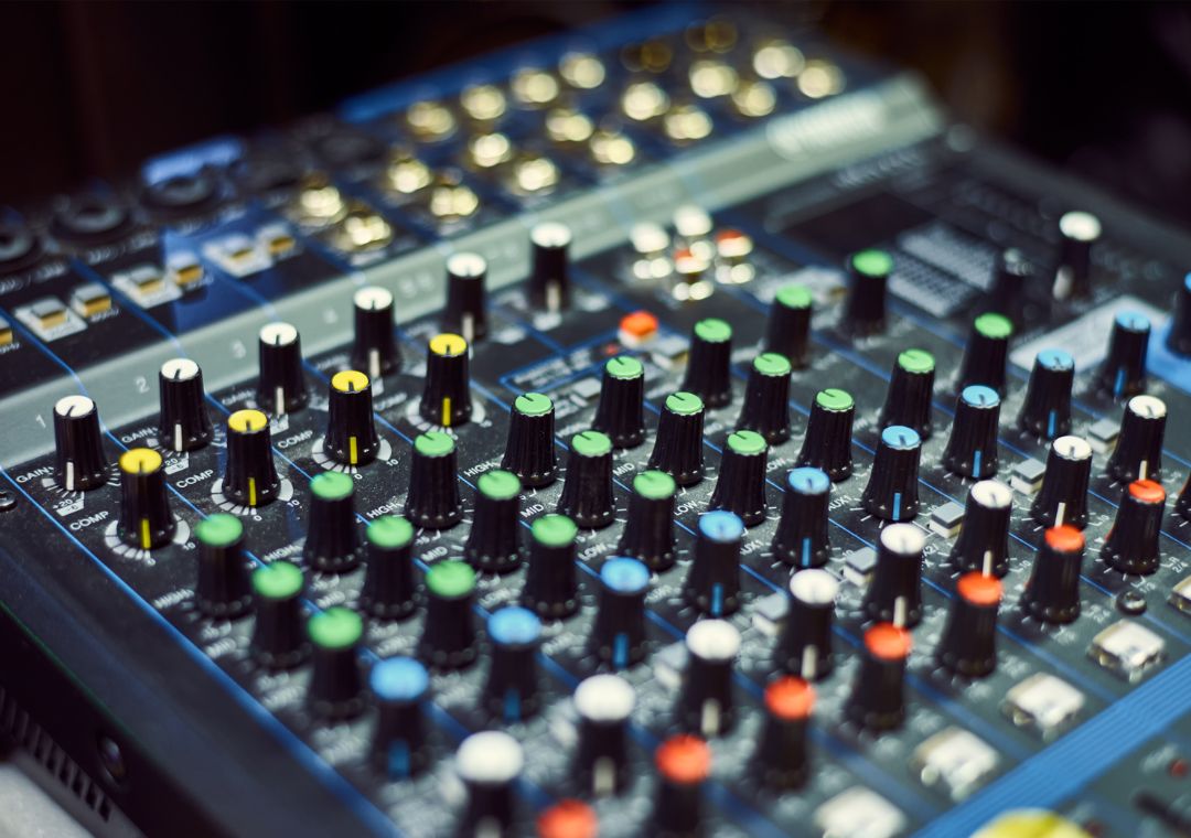Panduan Lengkap Menggunakan Mixer Audio untuk Pemula dan Profesional ...