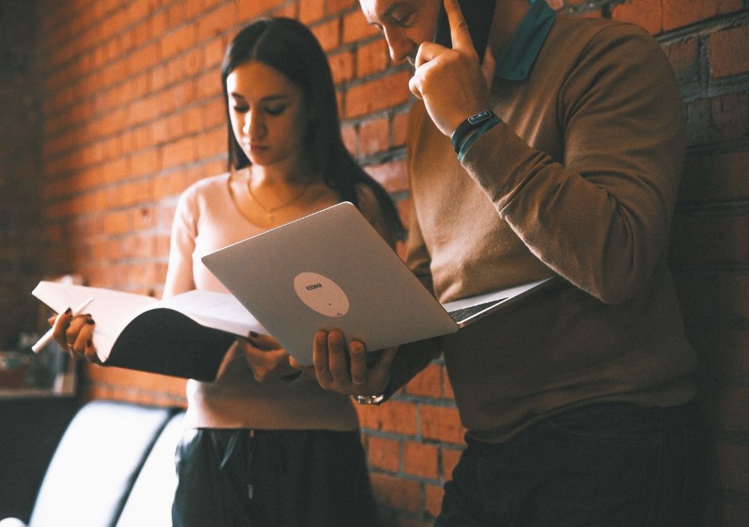 Tugas dan Tanggung Jawab Assistant Manager: Membantu Kelancaran ...